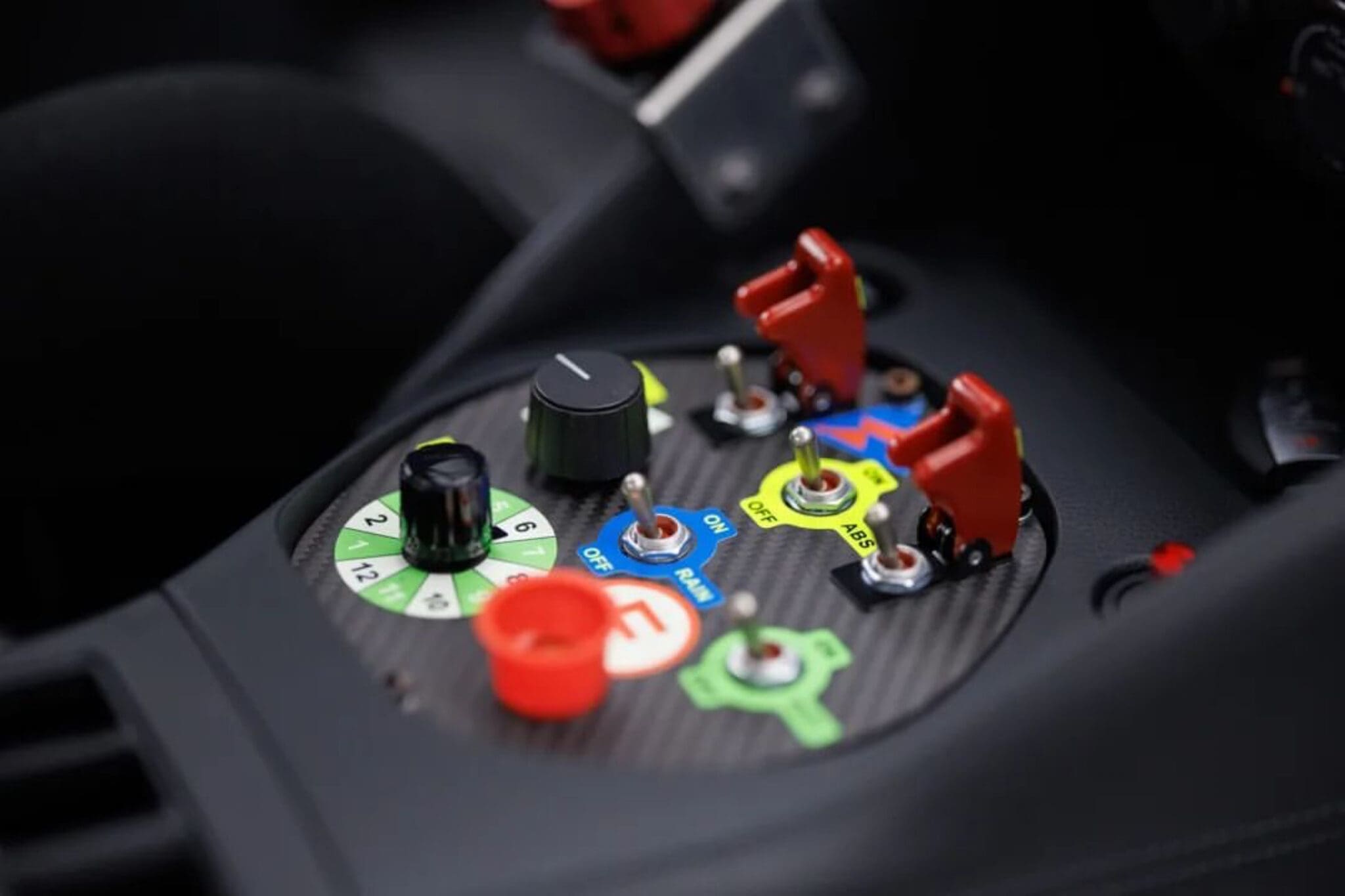 A Closer Look At The NISSAN GT4 – Zociety