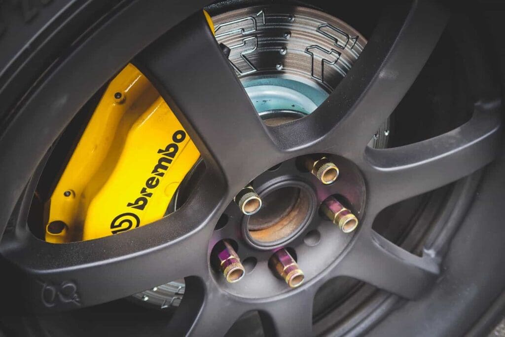 R1 Concepts Rotors & Brake Pads: 370Z – Zociety